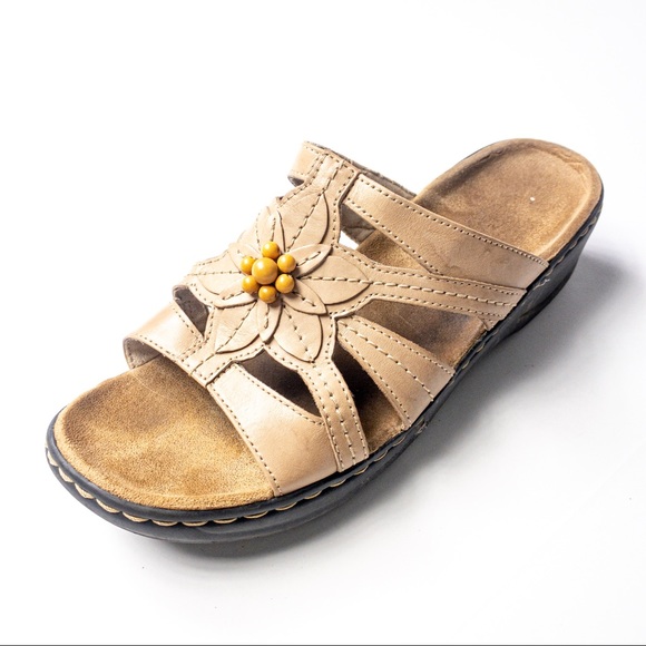 Clarks | Shoes | Clarks Leather Sandal With Flower Design Tan | Poshmark